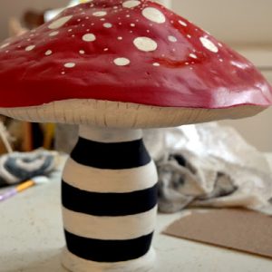20 Creative Mushroom Projects For Your Garden | FarmFoodFamily