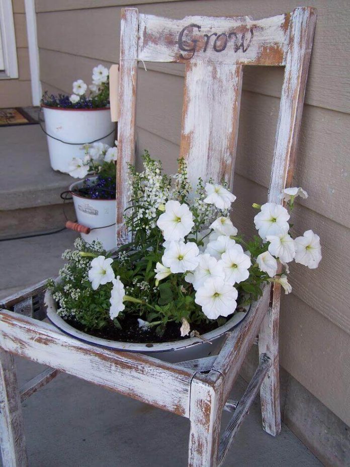 31+ Creative Repurposed Garden Container Ideas on a Budget