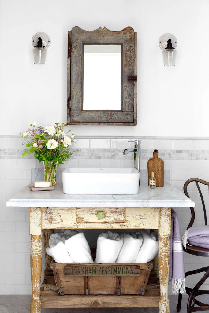 31+ Impressive DIY Rustic Bathroom Vanity Ideas – FarmFoodFamily