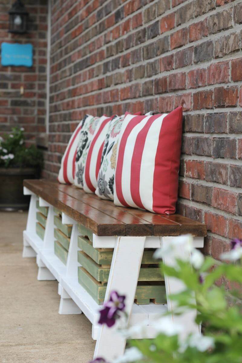 26+ Awesome & Easy DIY Outdoor Bench Ideas For Your Backyard