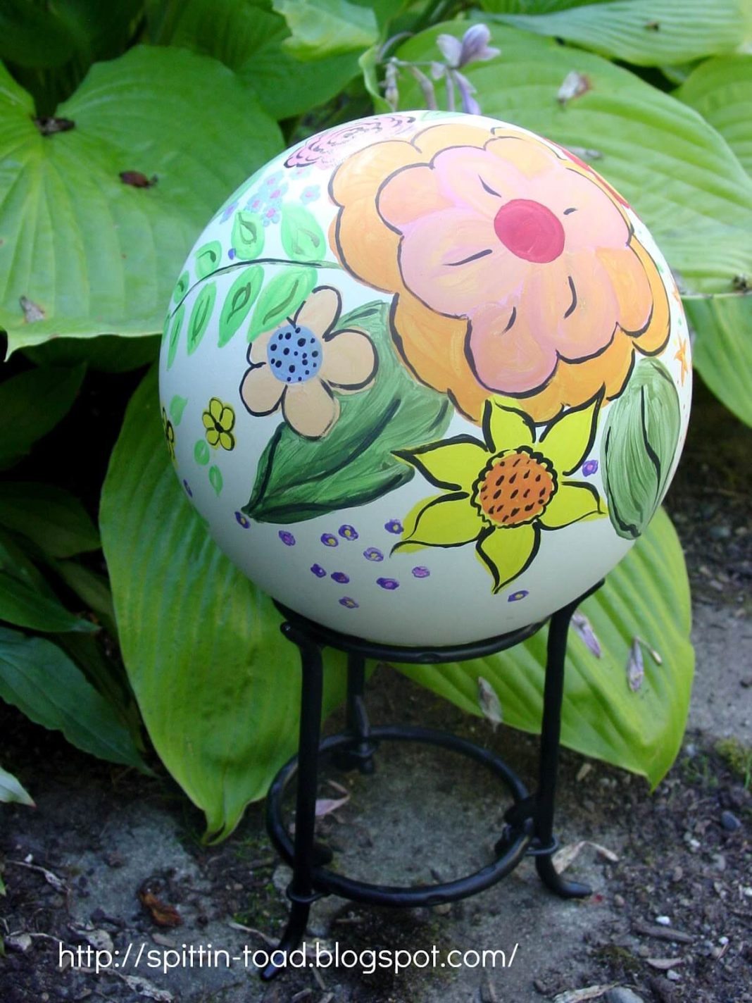 25+ Creative DIY Garden Ball Ideas to Brighten Up Your Yard (2024)