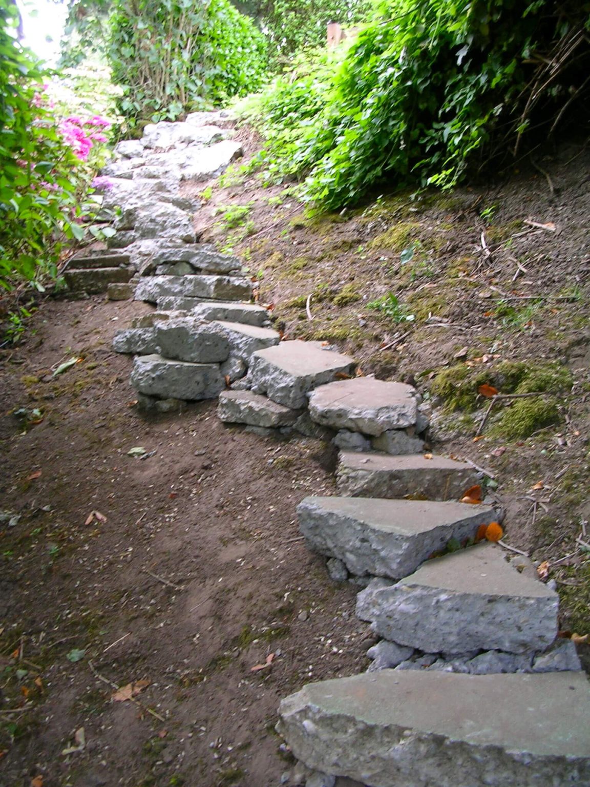 31+ Creative Garden Step and Stair Ideas To Enhance Your Landscaping