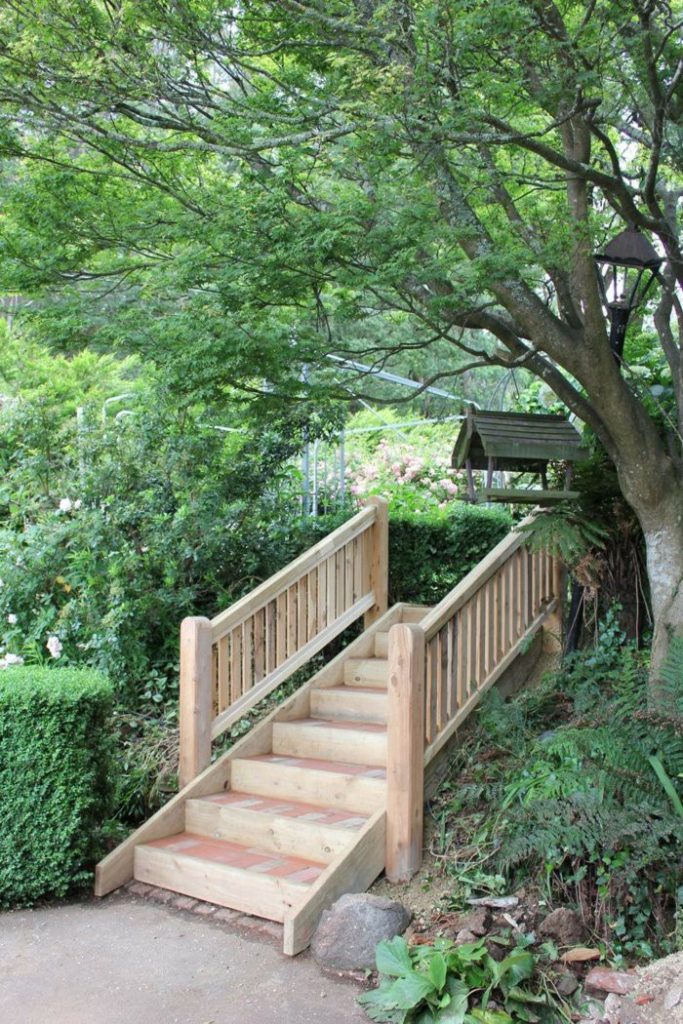 31+ Creative Garden Step and Stair Ideas To Enhance Your Landscaping