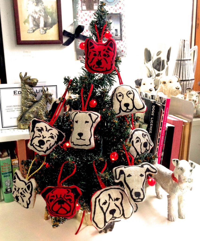 10 Christmas Tree Ideas With a Doggy Theme
