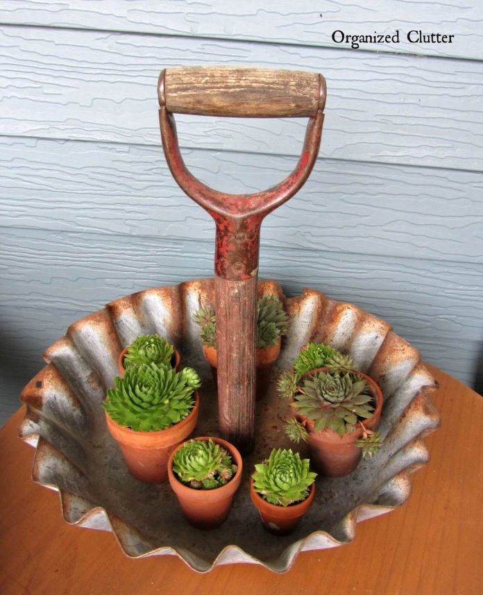 24+ Creative DIY Repurposed Garden Tools Ideas - FarmFoodFamily