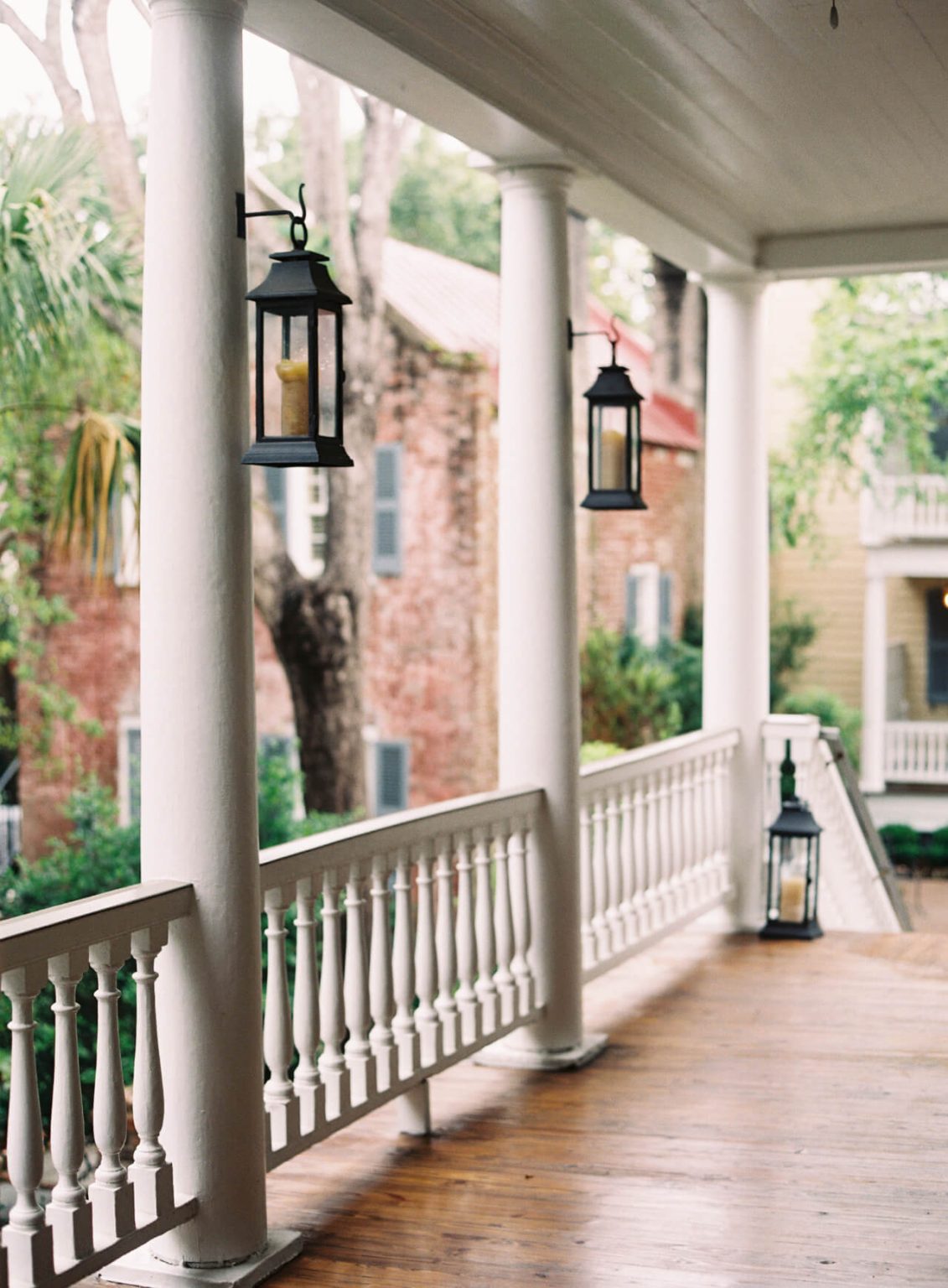 30+ Stunning Porch Lighting Ideas & Designs For 2024