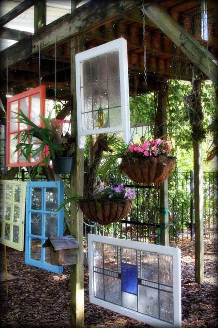 15+ Best DIY Outdoor Window Decor Ideas For Your House (2024)