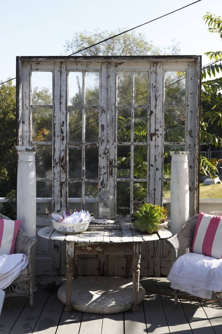 15+ Best DIY Outdoor Window Decor Ideas For Your House (2024)