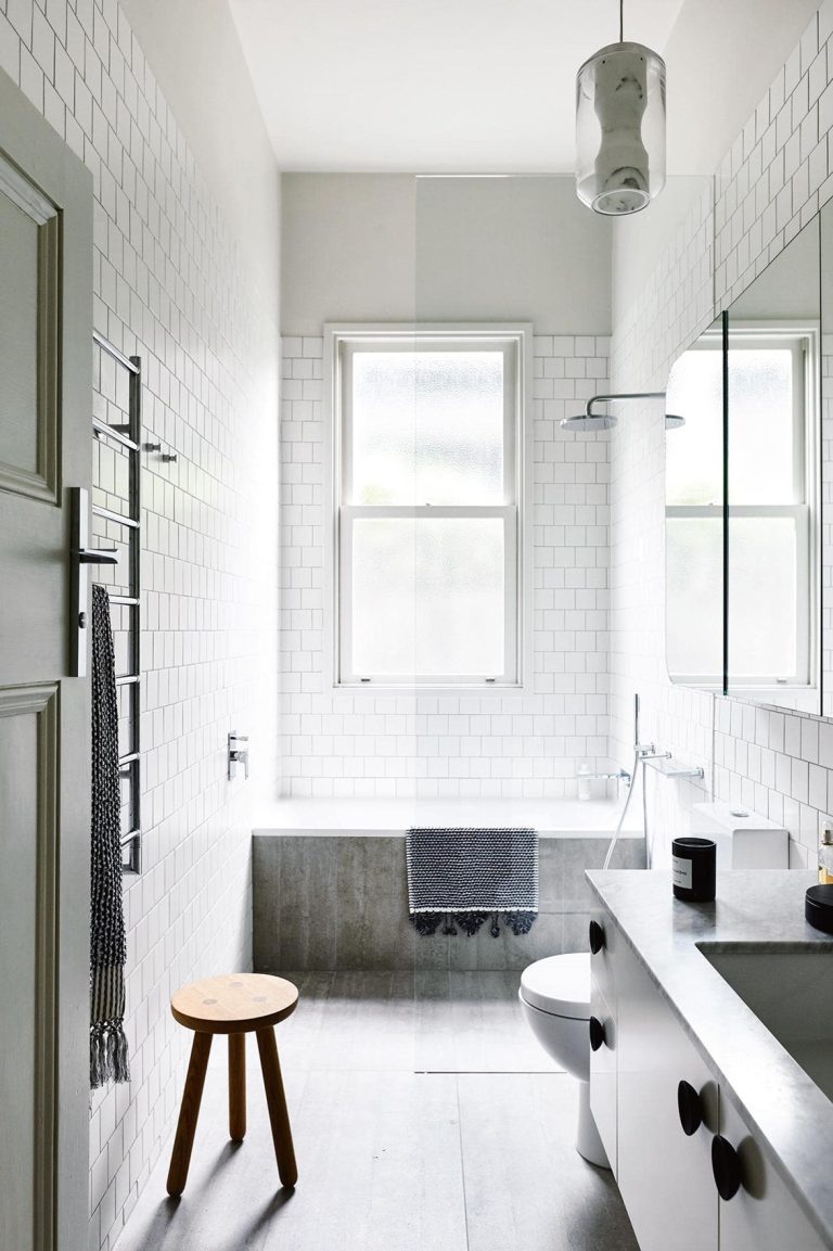 23+ Modern White Bathroom Ideas & Designs For 2024