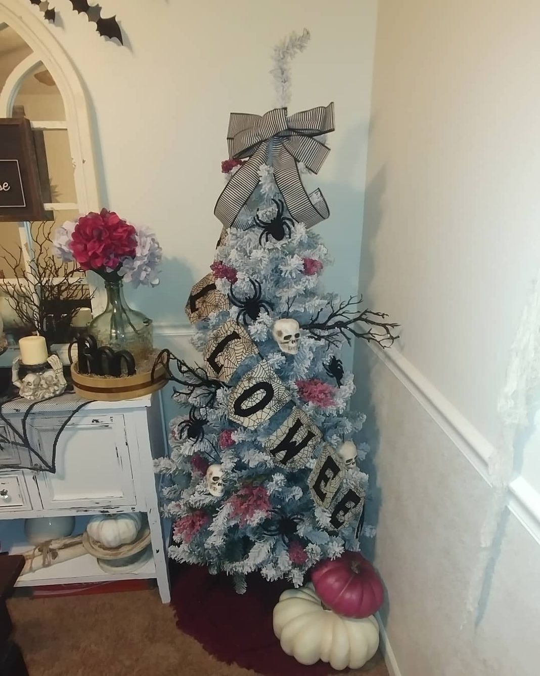 14 Halloween Trees That Will Take Your Love For This Date To Another Level