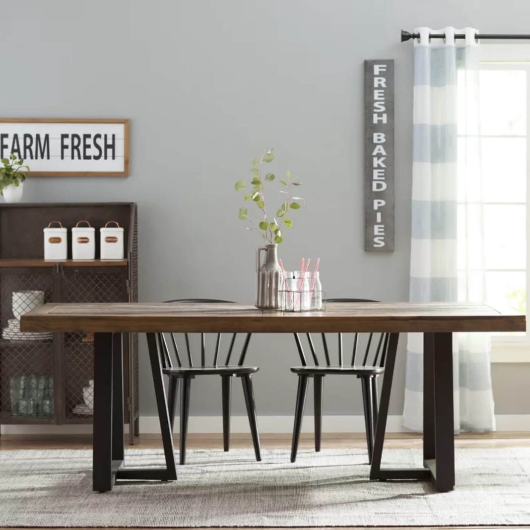 29+ Creative DIY Farmhouse Table Ideas & Designs (With Plans) For 2024