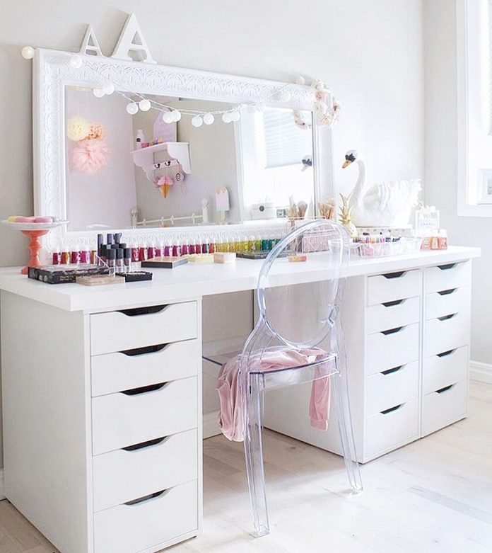 39+ Must-Have Makeup Vanity Ideas and Designs For 2024 - Interior Designs