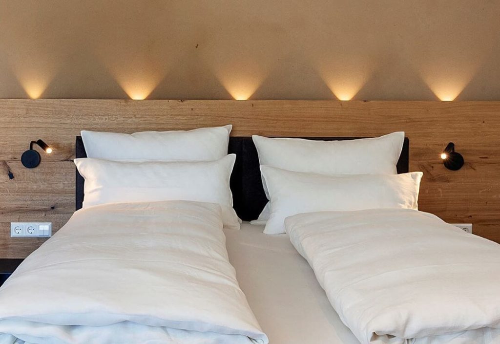 28+ Awesome Wall Light Ideas and Designs To Brighten Up Your Home