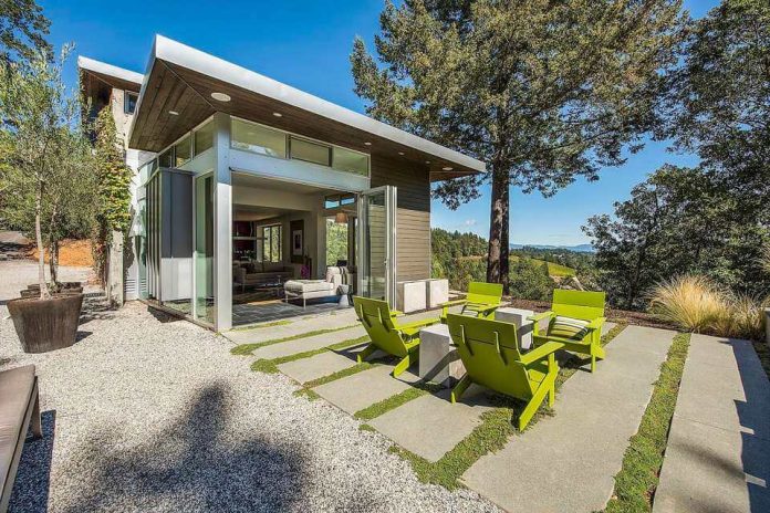 38+ Creative Patio & Garden Floor Decorating Ideas With Patterns For 2024