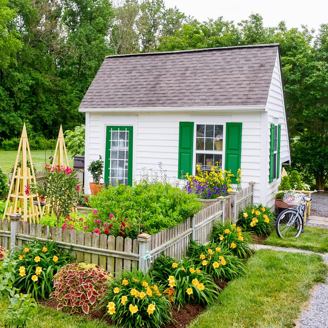 20+ Best Backyard Barn Ideas (With Plans) Will Help You Build a Shed