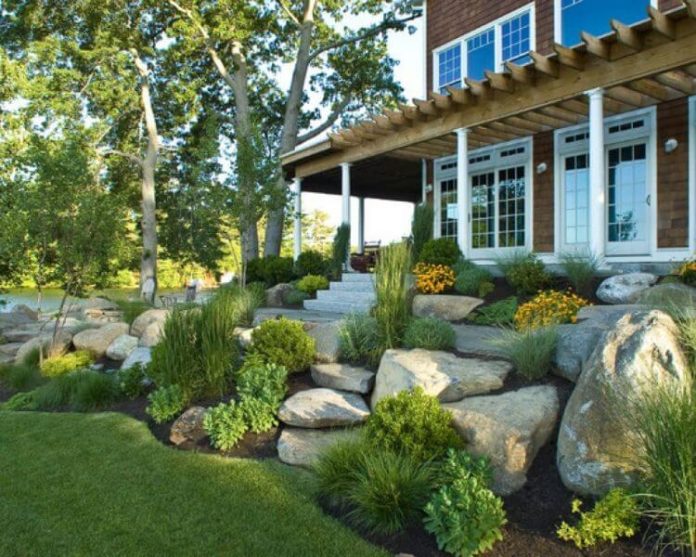30+ Beautiful Terraced Front Yard Garden Ideas & Designs For 2024