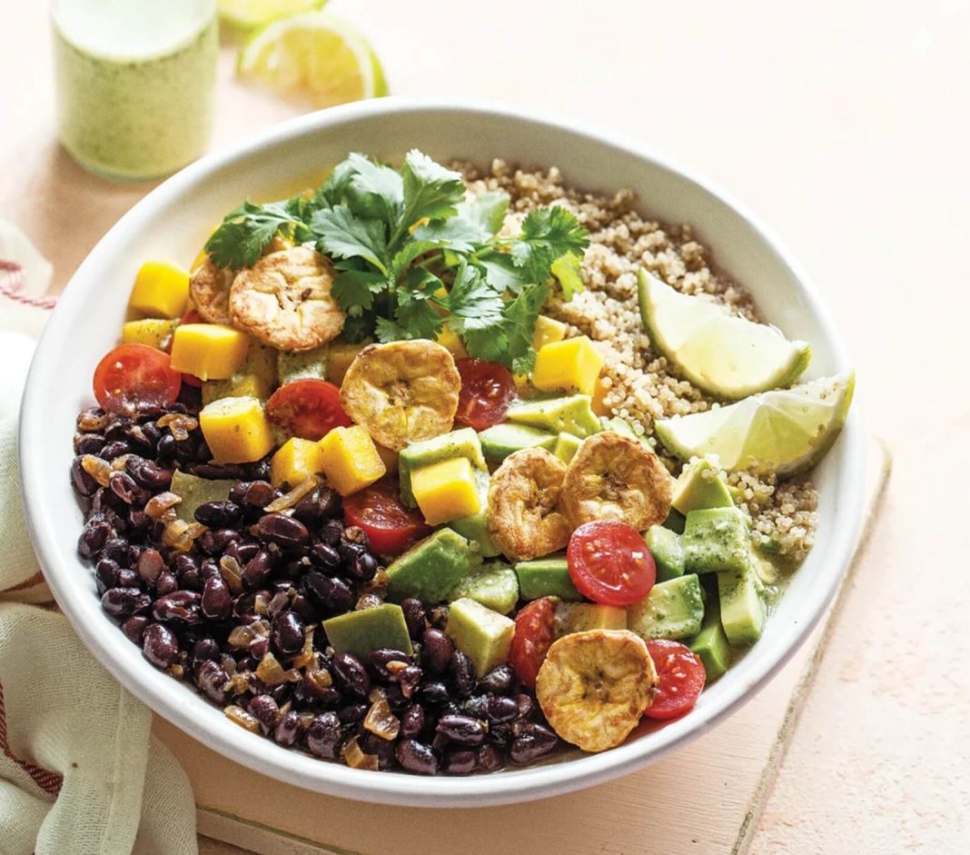 10+ Best Healthy Snacks High In Protein and Under 150 Calories
