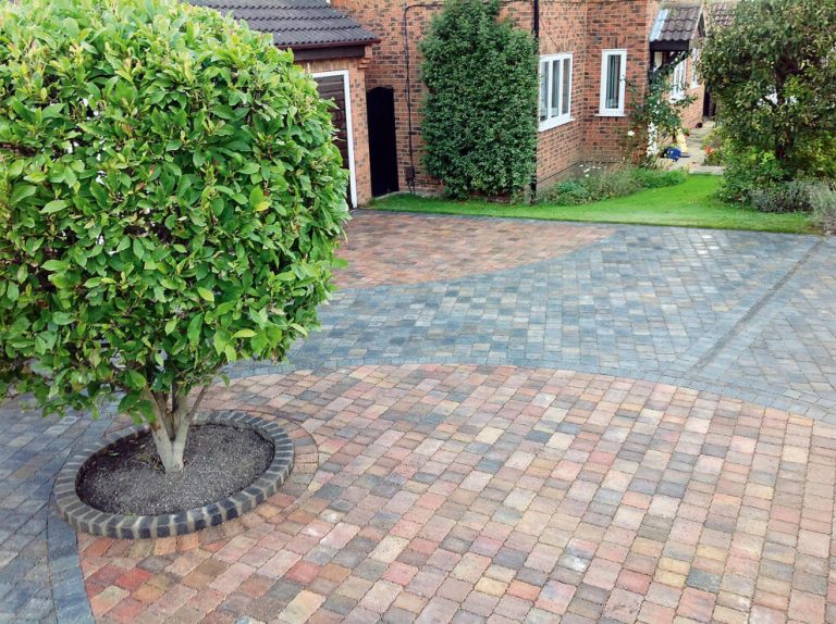 20+ Best Driveway Ideas and Designs On A Budget (With Pictures) 2024