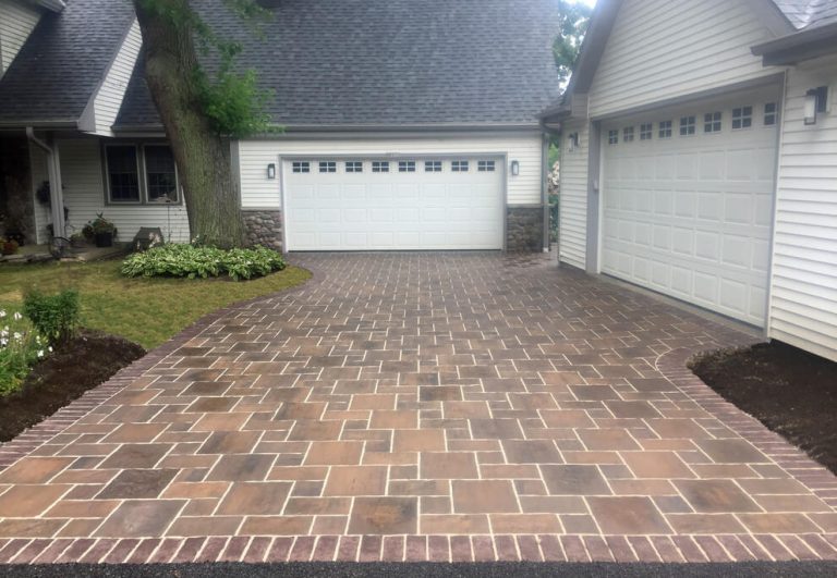 20+ Best Driveway Ideas and Designs On A Budget (With Pictures) 2024