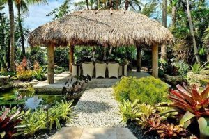 25+ Beautiful Tropical Backyard Landscaping Ideas & Designs [2024 ]
