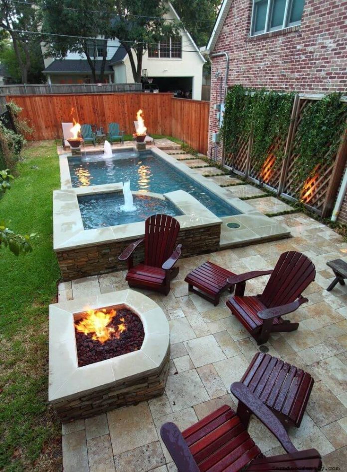 25+ Small Townhouse Backyard Ideas (Deck, Privacy) with Pictures 2024