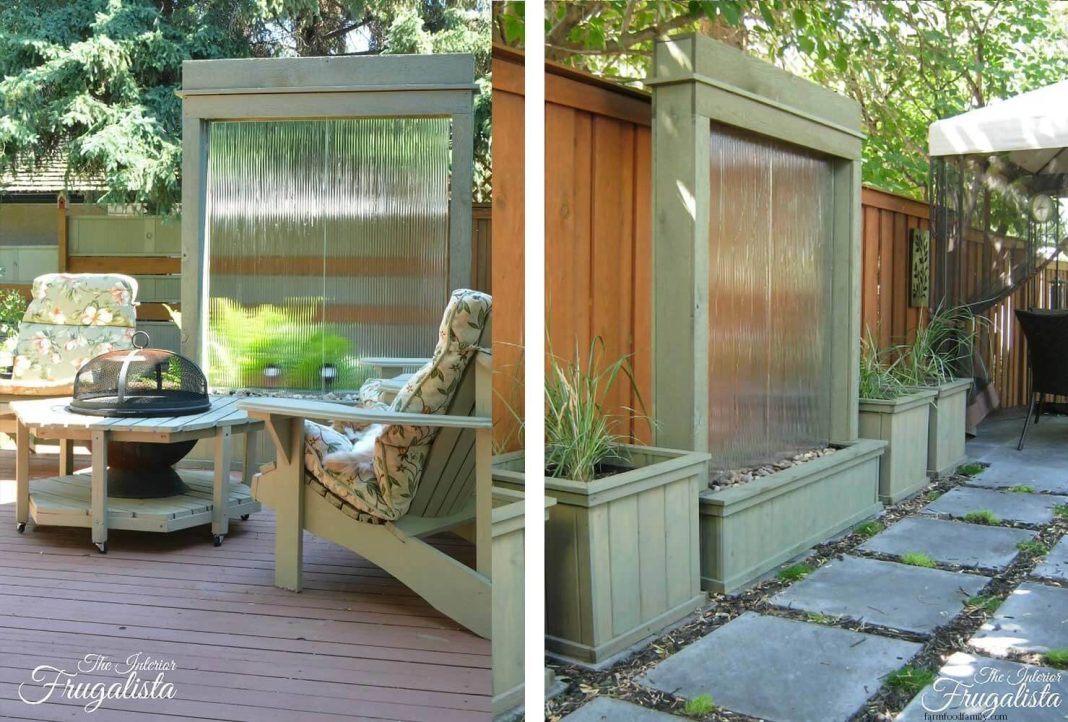 31+ Best Patio Wall Decor Ideas & Designs For Outdoor, Privacy (2024)
