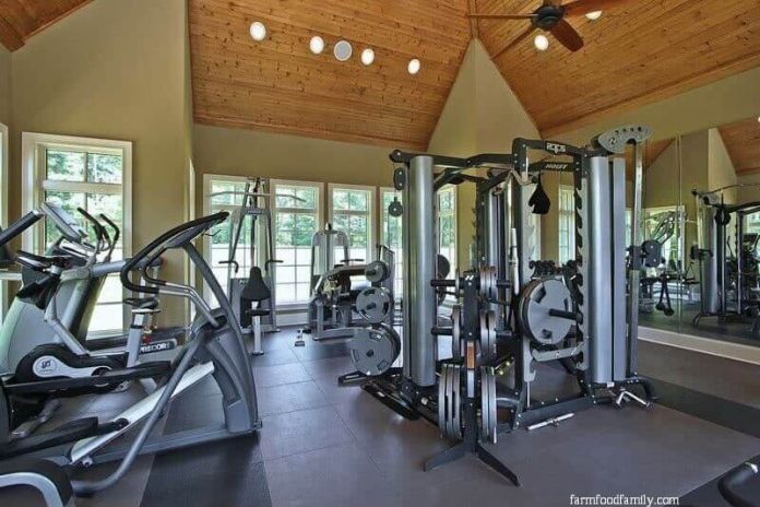 25+ Awesome DIY Backyard Gym Ideas - Outdoor Home Gym For 2024