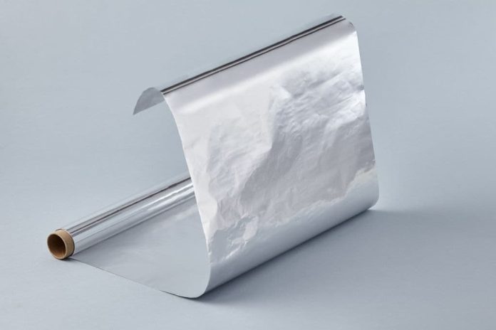 Aluminum Foil on Windows: Does Putting It Help With Heat?