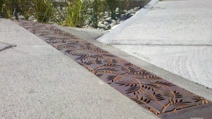 18+ Best Drainage Ditch Landscaping Ideas & Designs For Your Yard