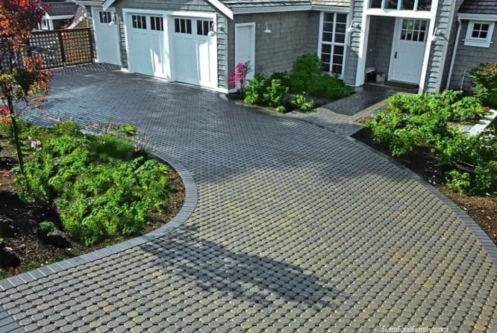 18+ Best Drainage Ditch Landscaping Ideas & Designs For Your Yard