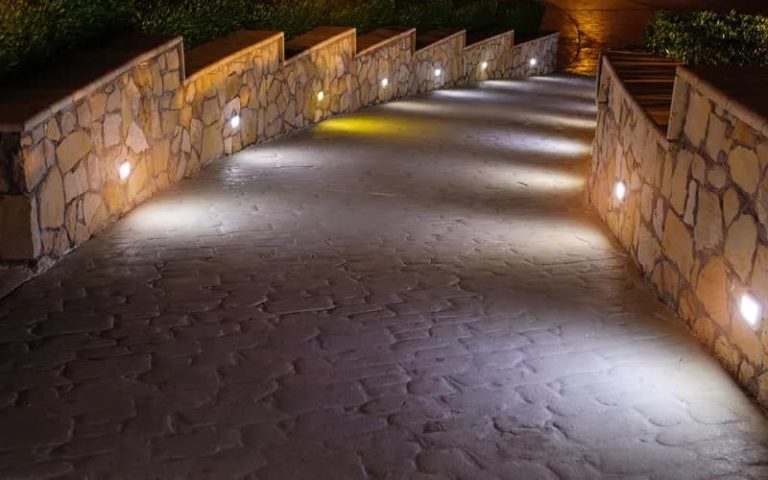 25+ Best Driveway Lighting Ideas and Designs For Your Outdoor (2024)