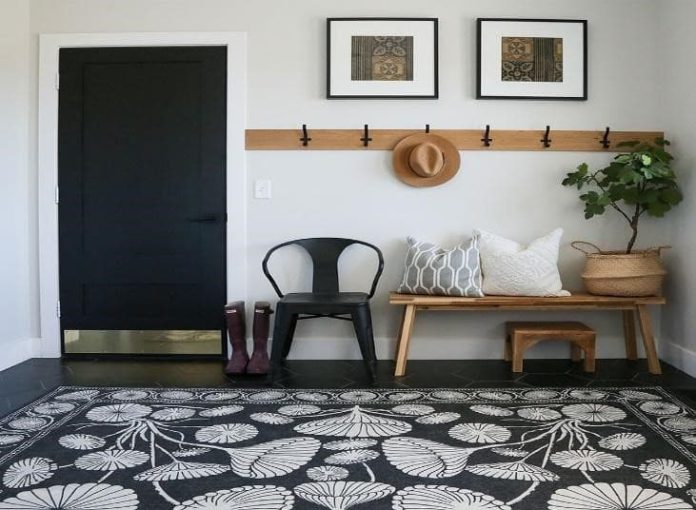 30+ Beautiful Entryway Rug Ideas and Designs (2024)