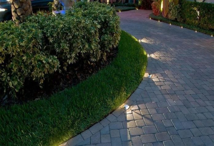 25+ Best Driveway Lighting Ideas and Designs For Your Outdoor (2024)