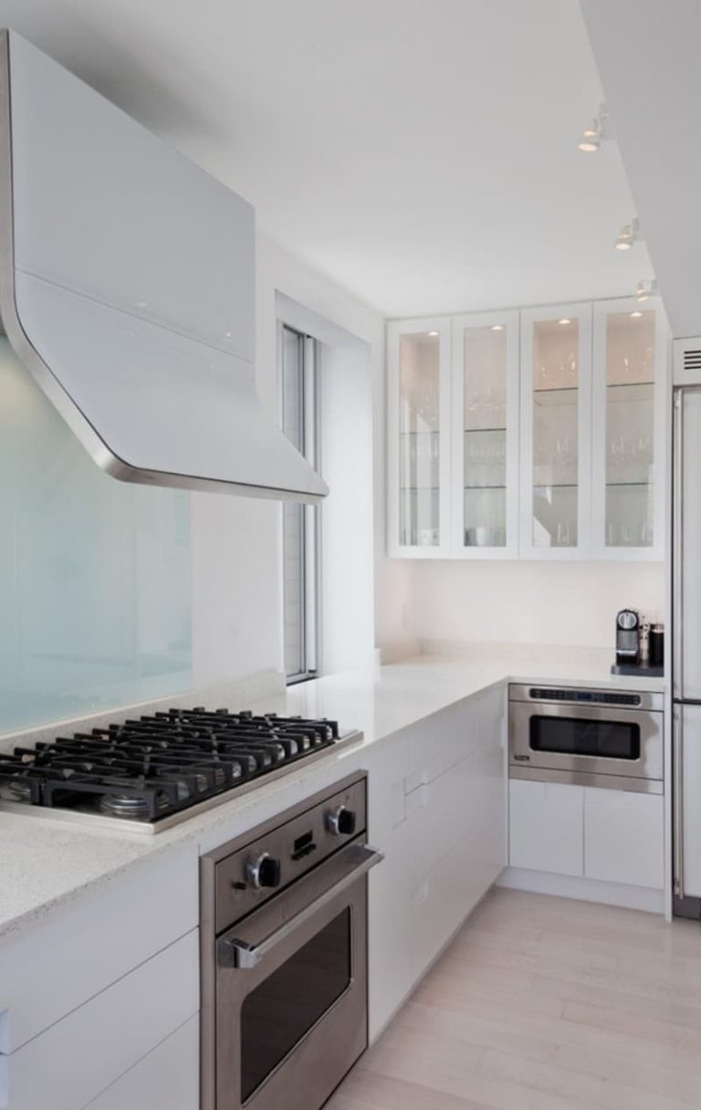 30+ Best Kitchen Vent Hood Ideas and Designs (With Photos) For 2024