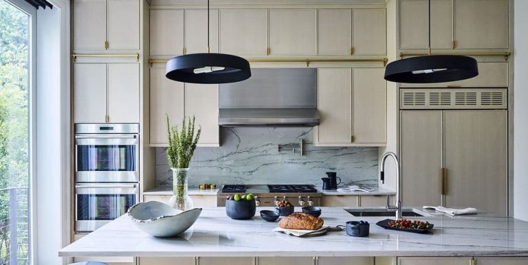 35+ Best Kitchen Island Lighting Ideas and Designs In 2024 (Photos)