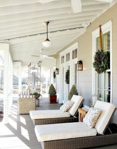 30+ Simple Back Porch Ideas and Designs On A Budget (Pictures)
