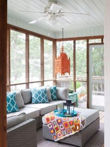 30+ Simple Back Porch Ideas and Designs On A Budget (Pictures)