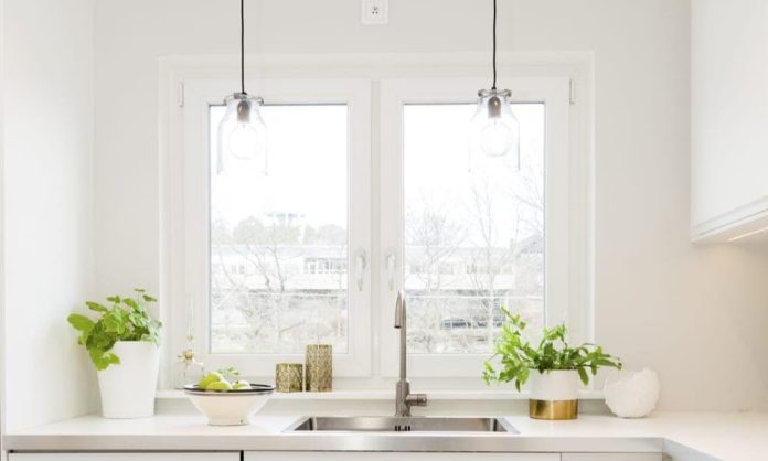 35+ Best Kitchen Window Decor Ideas and Designs (With Pictures)