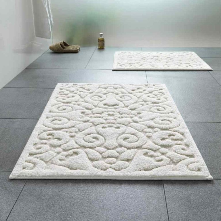 35+ Best Bathroom Rug Ideas and Designs (Photos) For 2024