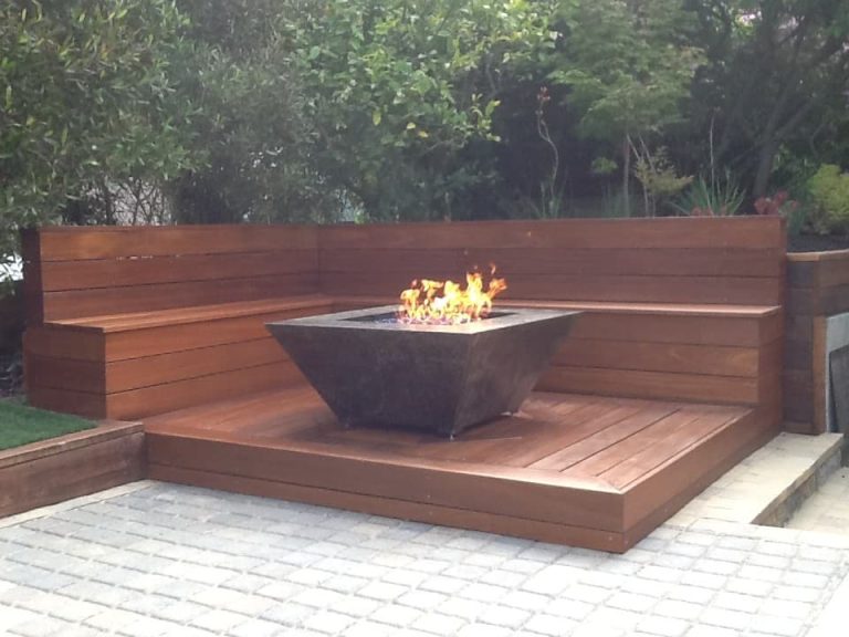 30+ Creative DIY Deck Fire Pit Ideas and Designs (With Pictures)