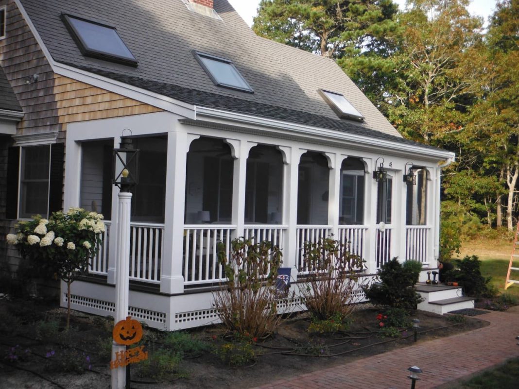 17 Different Types Of Porches (With Pictures) - FarmFoodFamily