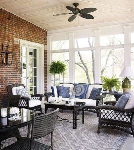 30+ Simple Back Porch Ideas and Designs On A Budget (Pictures)