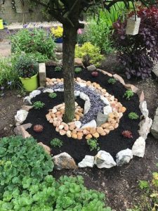 35+ Beautiful Rock Garden Ideas and Designs (With Pictures)