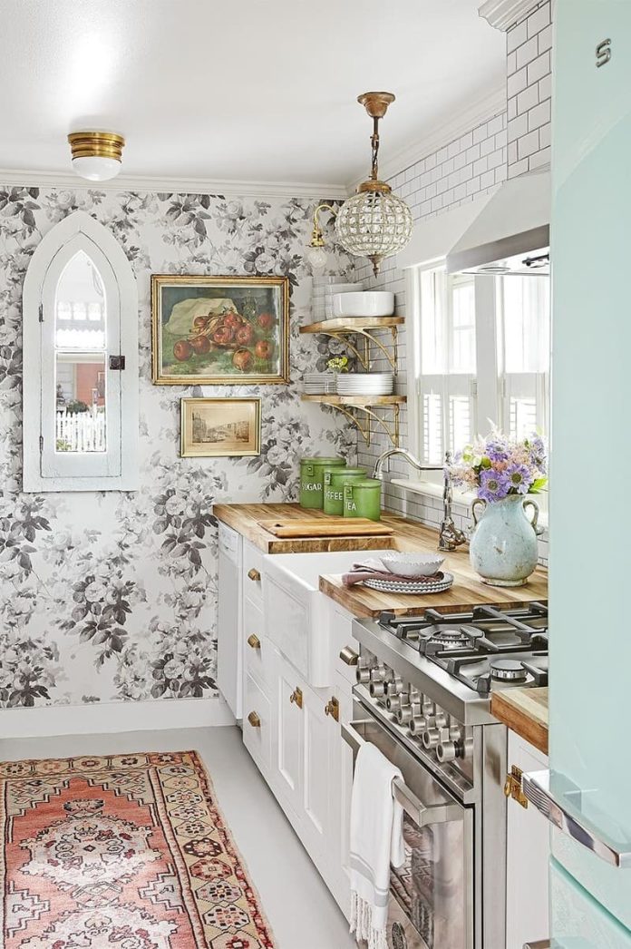 35+ Beautiful Kitchen Wallpaper Ideas and Designs (With Pictures)
