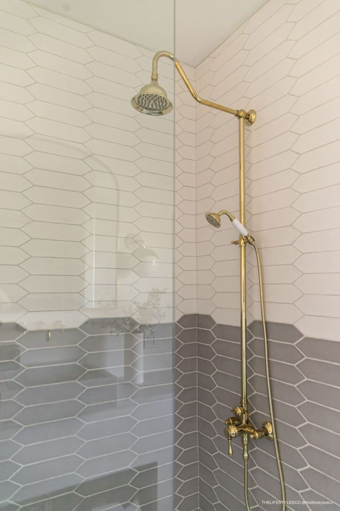 35+ Best Walk-in Shower Tile Ideas and Designs In 2024 (With Pictures)