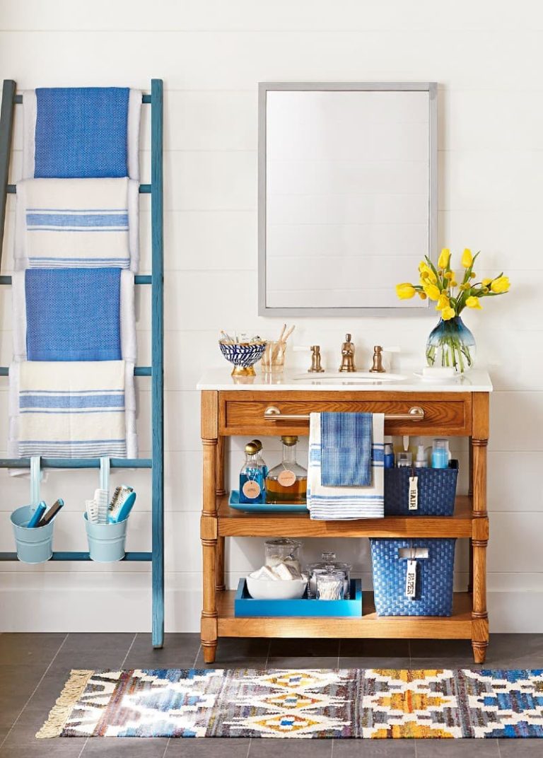 35+ Creative DIY Bathroom Towel Rack Ideas and Designs (Photos)