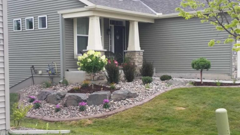 13 Stunning Minnesota Landscaping Ideas for Your Home (With Pictures)