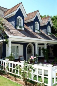 What Color To Paint House With a Red Roof? (13 Ideas)