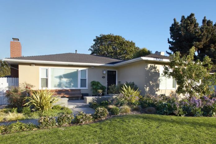 The Pros and Cons of Owning a Tract Home - FarmFoodFamily