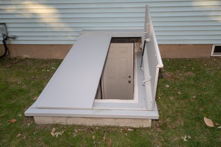 30 Basement Door Ideas to Make Your Home Look Amazing (Photos)